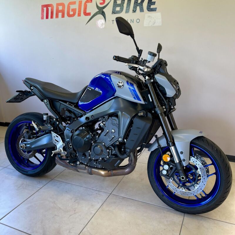 YAMAHA MT-09 - Magic Bike shop
